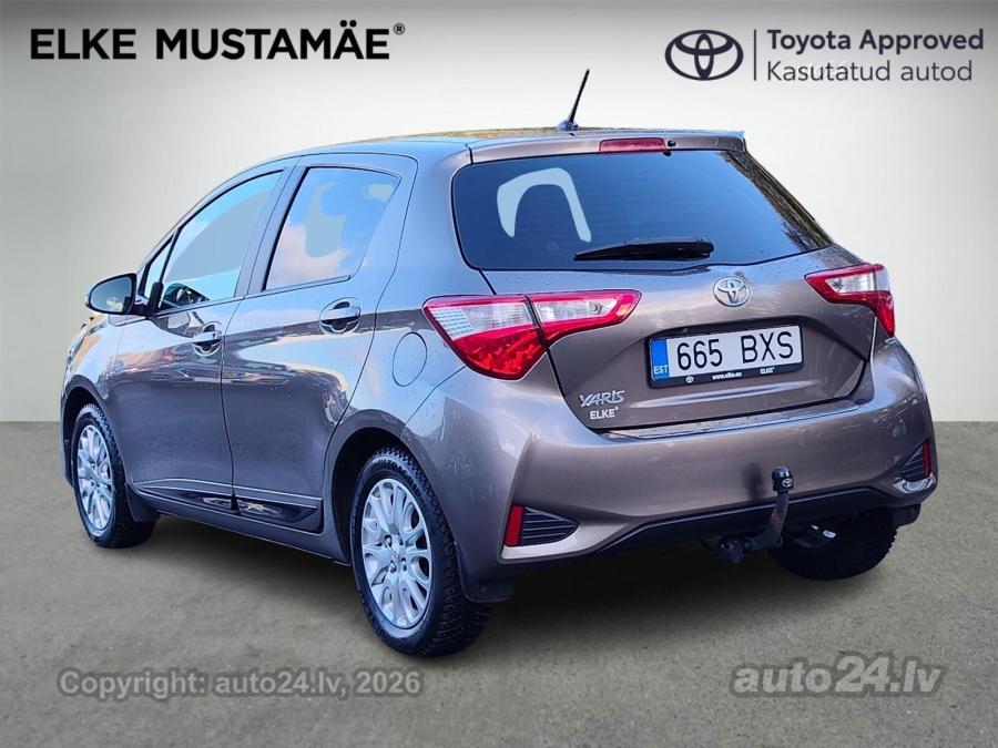 Pelēks Toyota Yaris 2018 Tallina, ar dzinēja tilpumu 1.50 L un nobraukumu 101 tūkst. km par 9995 €, foto 18 vietnē AUTOMOTO.COM.LV