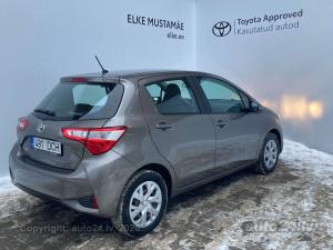 Pelēks Toyota Yaris 2019 Tallina, ar dzinēja tilpumu 1.50 L un nobraukumu 87 tūkst. km par 9495 €, foto 2 vietnē AUTOMOTO.COM.LV
