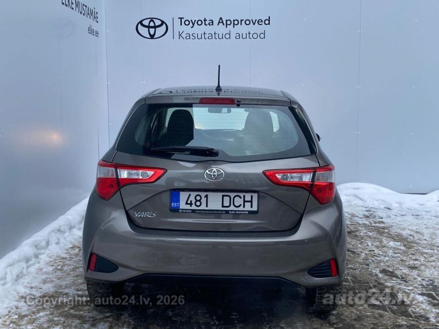 Pelēks Toyota Yaris 2019 Tallina, ar dzinēja tilpumu 1.50 L un nobraukumu 87 tūkst. km par 9495 €, foto 5 vietnē AUTOMOTO.COM.LV