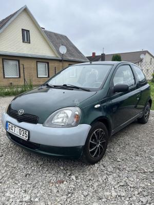 Toyota Yaris 1999 in Vilnius, with an engine capacity of 1.00 L and mileage of 250 thousand km for 300 €, photo  on AUTOMOTO.COM.LV