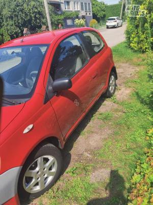 Toyota Yaris 1999 in Kaunas, with an engine capacity of 1.00 L and mileage of 175 thousand km for 1150 €, photo 3 on AUTOMOTO.COM.LV