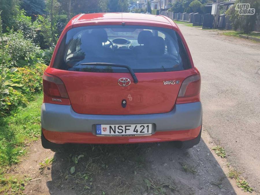 Toyota Yaris 1999 in Kaunas, with an engine capacity of 1.00 L and mileage of 175 thousand km for 1150 €, photo 4 on AUTOMOTO.COM.LV