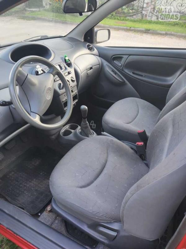Toyota Yaris 1999 in Kaunas, with an engine capacity of 1.00 L and mileage of 175 thousand km for 1150 €, photo 5 on AUTOMOTO.COM.LV