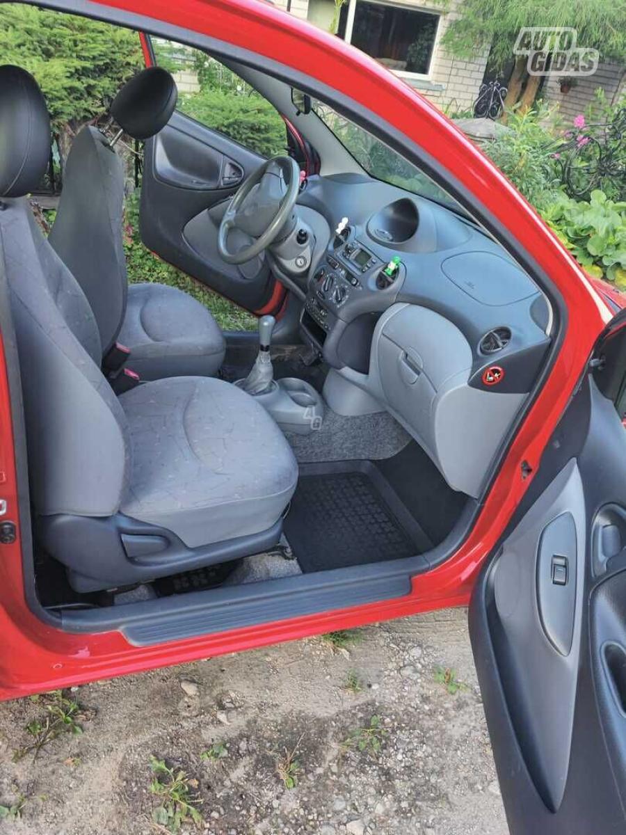Toyota Yaris 1999 in Kaunas, with an engine capacity of 1.00 L and mileage of 175 thousand km for 1150 €, photo 10 on AUTOMOTO.COM.LV
