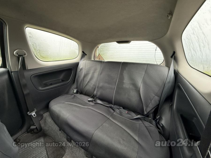 Тойота Ярис 1999 в Таллин, объемом двигателя 1.00 л и пробегом 135 тыс. км за 1950 €, фото 13 на AUTOMOTO.COM.LV