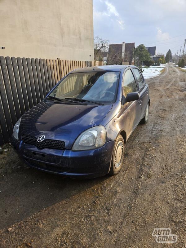 Toyota Yaris 2000 in Ukmerge, with an engine capacity of 1.00 L and mileage of 1 thousand km for 250 €, photo 1 on AUTOMOTO.COM.LV