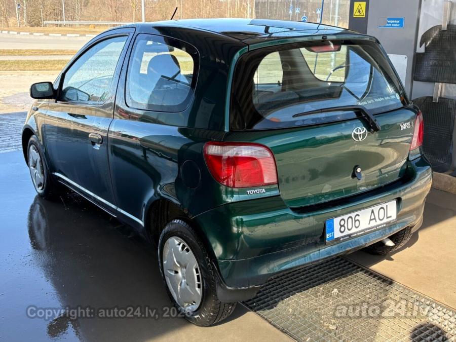 Toyota Yaris 2000 Rapla, ar dzinēja tilpumu 1.00 L un nobraukumu 195 tūkst. km par 1000 €, foto 4 vietnē AUTOMOTO.COM.LV