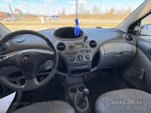 Toyota Yaris 2000 Rapla, ar dzinēja tilpumu 1.00 L un nobraukumu 195 tūkst. km par 1000 €, foto 9 vietnē AUTOMOTO.COM.LV