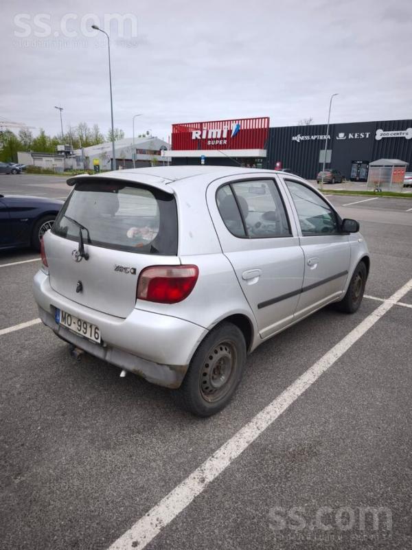 Toyota Yaris 2000 Rīga, ar dzinēja tilpumu 1.30 L un nobraukumu 354 tūkst. km par 1000 €, foto 3 vietnē AUTOMOTO.COM.LV