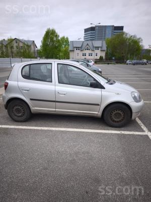 Toyota Yaris 2000 Rīga, ar dzinēja tilpumu 1.30 L un nobraukumu 354 tūkst. km par 1000 €, foto 5 vietnē AUTOMOTO.COM.LV