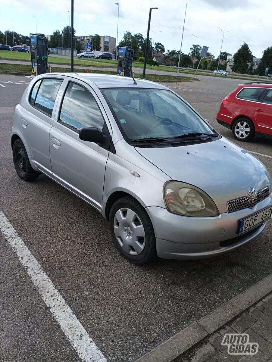 Тойота Ярис 2000 в Радвилишкис, объемом двигателя 1.00 л и пробегом 155 тыс. км за 1000 €, фото 3 на AUTOMOTO.COM.LV