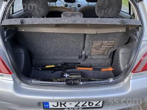 Toyota Yaris 2001 Rīga, ar dzinēja tilpumu 1.00 L un nobraukumu 358 tūkst. km par 650 €, foto 7 vietnē AUTOMOTO.COM.LV