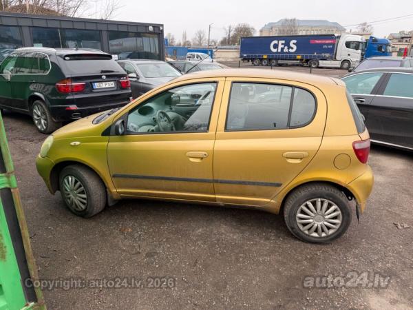 Toyota Yaris 2001 Tallina, ar dzinēja tilpumu 1.30 L un nobraukumu 134 tūkst. km par 1299 €, foto 1 vietnē AUTOMOTO.COM.LV