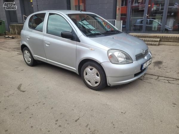 Toyota Yaris 2001 in Vilnius, with an engine capacity of 1.30 L and mileage of 218 thousand km for 1850 €, photo 3 on AUTOMOTO.COM.LV