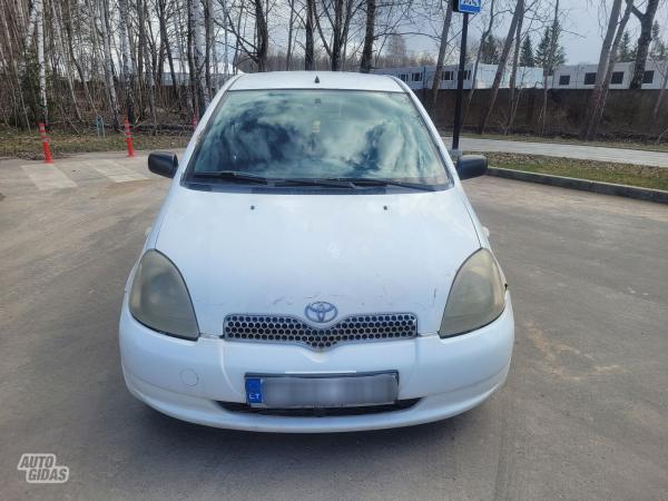 Toyota Yaris 2001 in Vilnius, with an engine capacity of 1.30 L and mileage of 235 thousand km for 470 €, photo 2 on AUTOMOTO.COM.LV