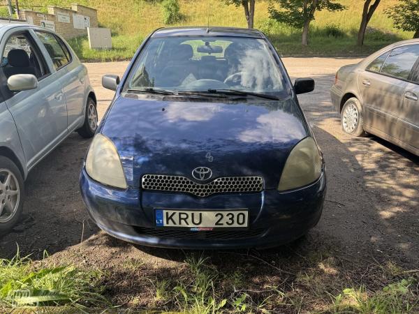 Toyota Yaris 2001 Viļņa, ar dzinēja tilpumu 1.30 L un nobraukumu 231 tūkst. km par 400 €, foto 1 vietnē AUTOMOTO.COM.LV