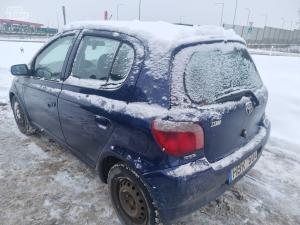 Toyota Yaris 2002 Kauņa, ar dzinēja tilpumu 1.30 L un nobraukumu 200 tūkst. km par 375 €, foto 3 vietnē AUTOMOTO.COM.LV