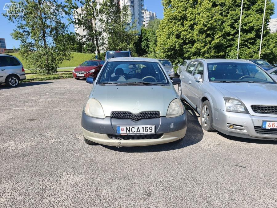 Toyota Yaris 2002 in Vilnius, with an engine capacity of 1.40 L and mileage of 210 thousand km for 350 €, photo 1 on AUTOMOTO.COM.LV