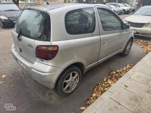 Toyota Yaris 2002 Viļņa, ar dzinēja tilpumu 1.40 L un nobraukumu 214 tūkst. km par 380 €, foto 5 vietnē AUTOMOTO.COM.LV