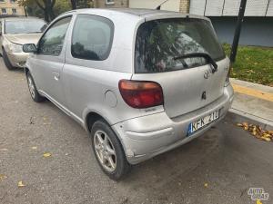 Toyota Yaris 2002 Viļņa, ar dzinēja tilpumu 1.40 L un nobraukumu 214 tūkst. km par 380 €, foto 6 vietnē AUTOMOTO.COM.LV