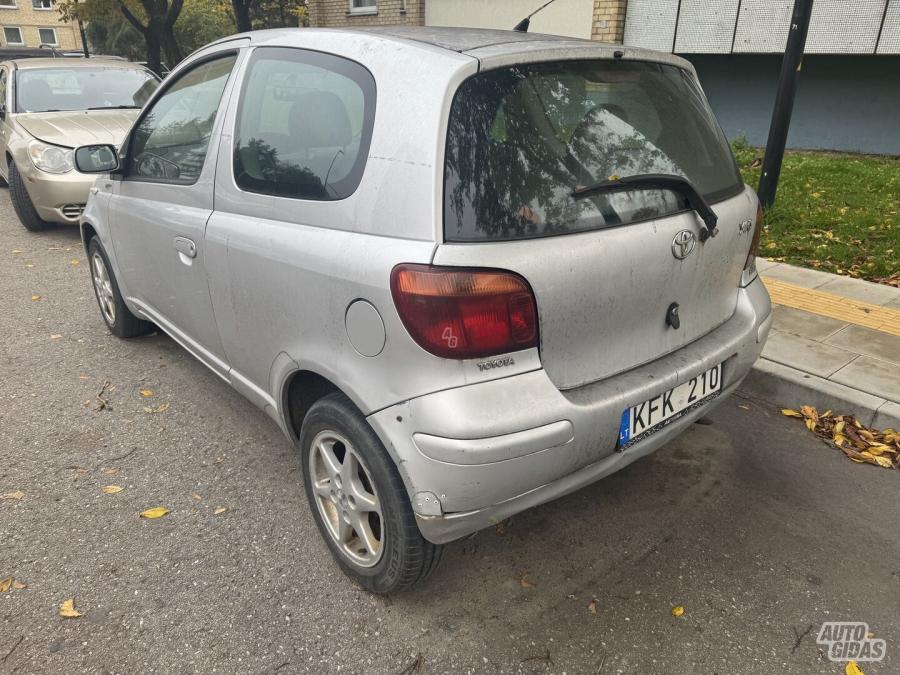 Toyota Yaris 2002 Viļņa, ar dzinēja tilpumu 1.40 L un nobraukumu 214 tūkst. km par 380 €, foto 6 vietnē AUTOMOTO.COM.LV