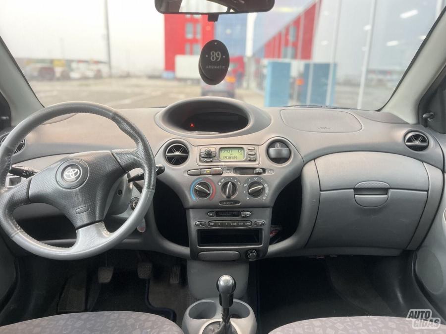 Toyota Yaris 2003 Klaipėda, ar dzinēja tilpumu 1.40 L un nobraukumu 316 tūkst. km par 1250 €, foto 7 vietnē AUTOMOTO.COM.LV