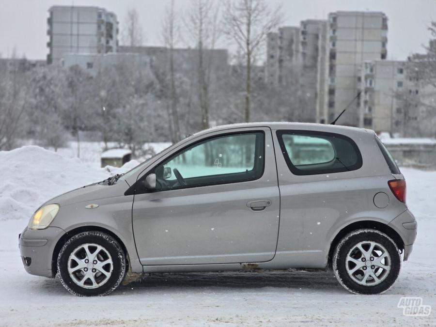Toyota Yaris 2003 Viļņa, ar dzinēja tilpumu 1.30 L un nobraukumu 169 tūkst. km par 1350 €, foto 4 vietnē AUTOMOTO.COM.LV