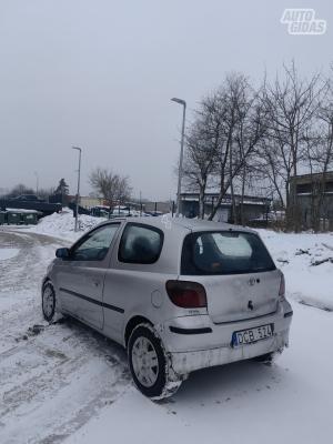 Toyota Yaris 2003 Klaipėda, ar dzinēja tilpumu 1.40 L un nobraukumu 380 tūkst. km par 500 €, foto 3 vietnē AUTOMOTO.COM.LV