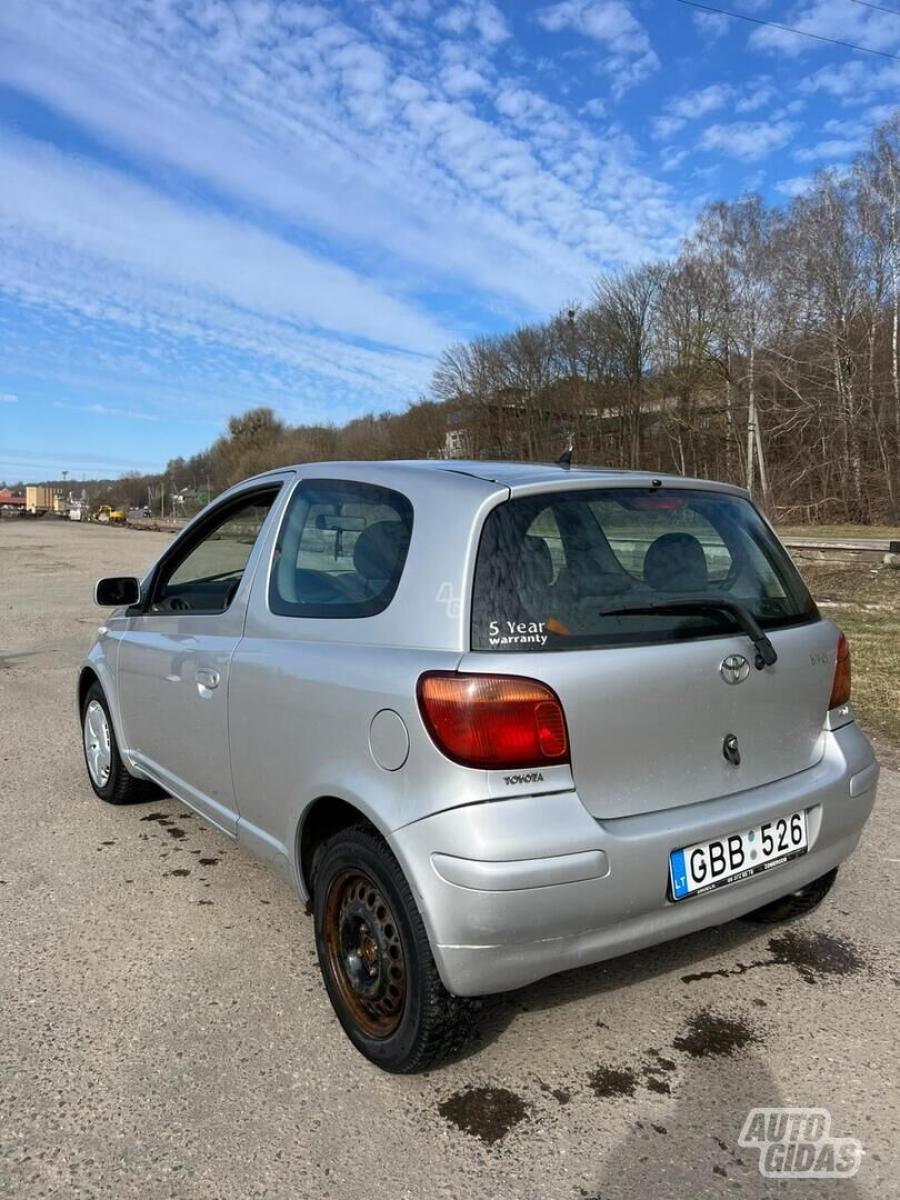 Toyota Yaris 2003 in Kaunas, with an engine capacity of 1.00 L and mileage of 192 thousand km for 1000 €, photo 2 on AUTOMOTO.COM.LV
