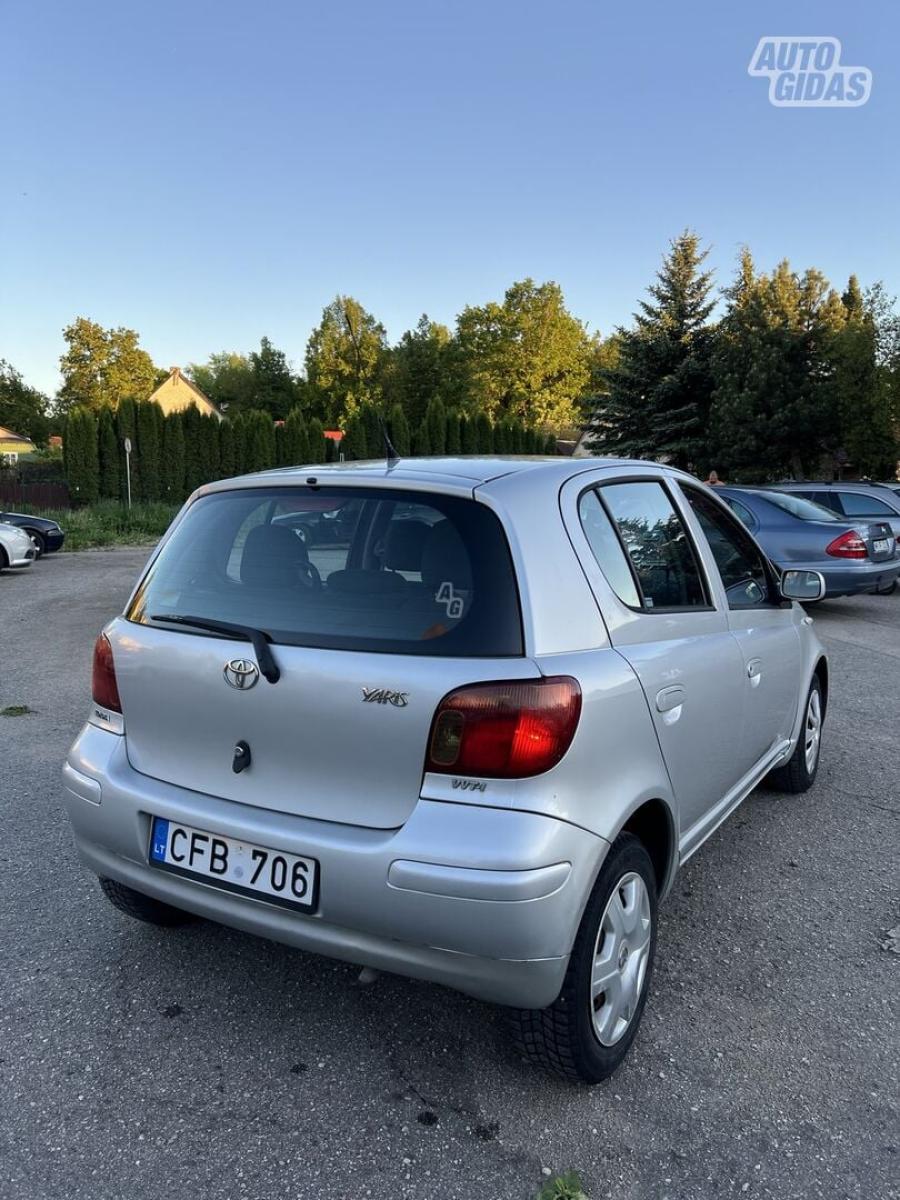 Toyota Yaris 2003 in Joniskis, with an engine capacity of 1.00 L and mileage of 127 thousand km for 950 €, photo 3 on AUTOMOTO.COM.LV