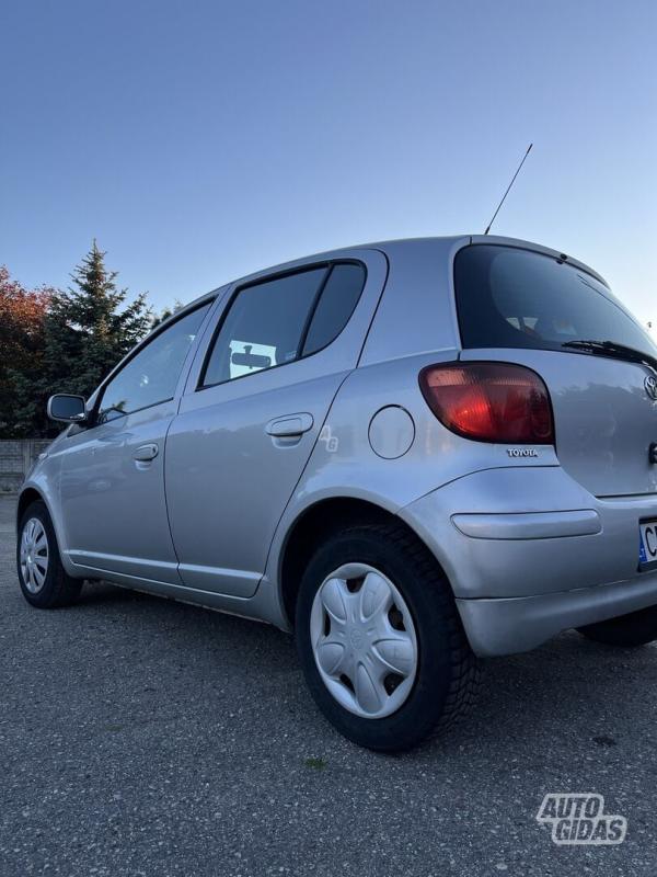 Toyota Yaris 2003 in Joniskis, with an engine capacity of 1.00 L and mileage of 127 thousand km for 950 €, photo 4 on AUTOMOTO.COM.LV