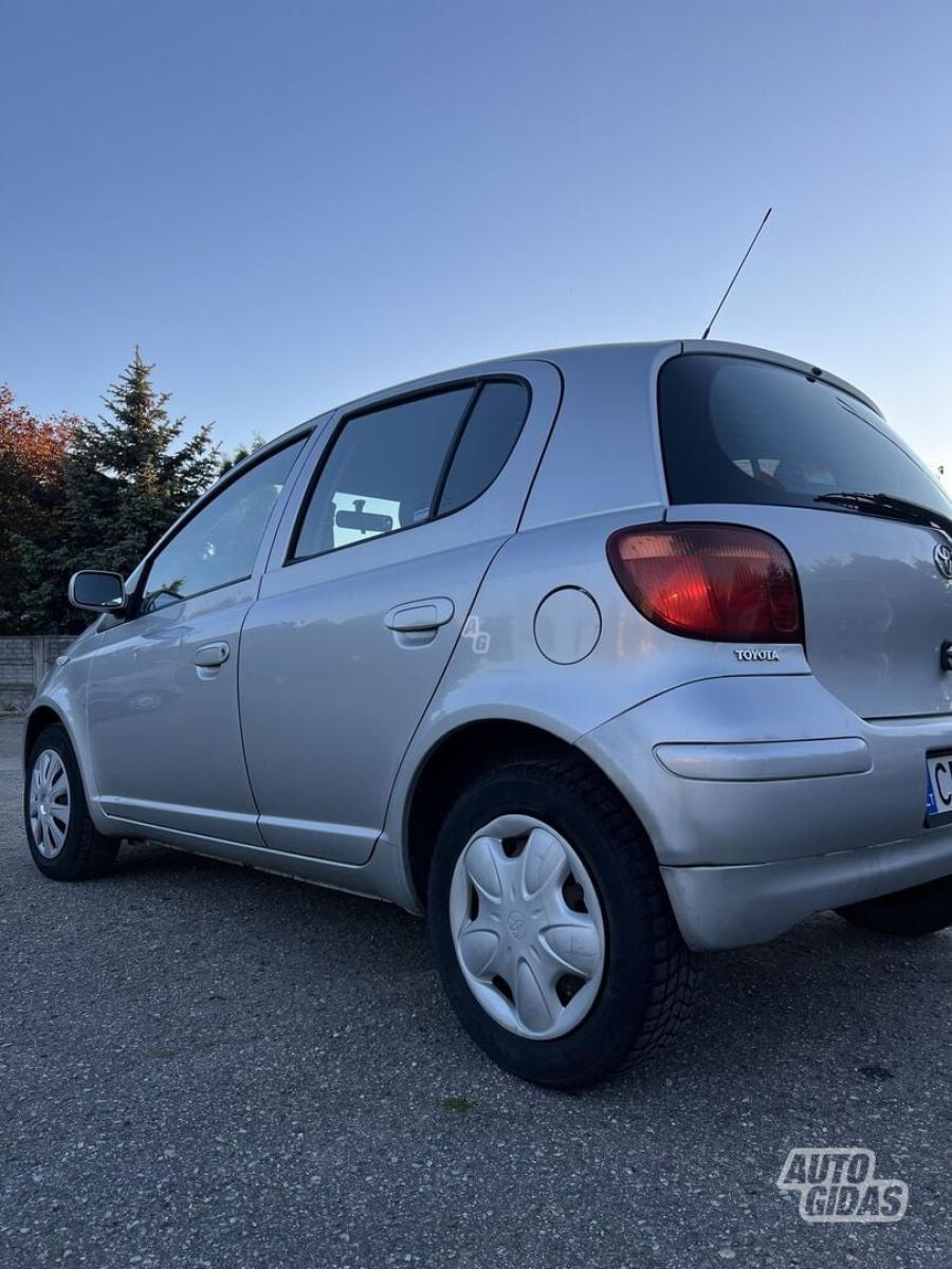 Toyota Yaris 2003 in Joniskis, with an engine capacity of 1.00 L and mileage of 127 thousand km for 950 €, photo 5 on AUTOMOTO.COM.LV