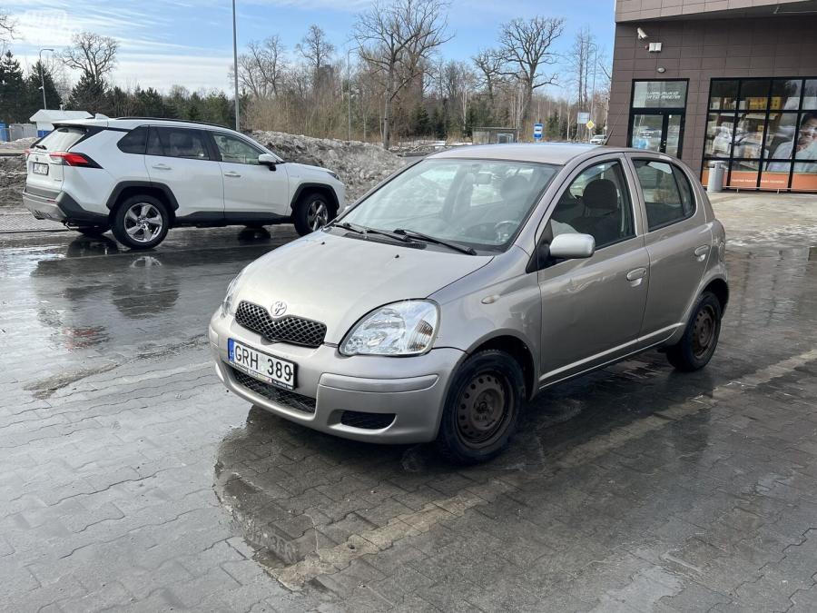 Toyota Yaris 2004 Klaipėda, ar dzinēja tilpumu 1.00 L un nobraukumu 201 tūkst. km par 1000 €, foto 1 vietnē AUTOMOTO.COM.LV