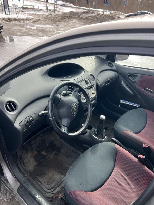 Toyota Yaris 2004 Klaipėda, ar dzinēja tilpumu 1.00 L un nobraukumu 201 tūkst. km par 1000 €, foto 6 vietnē AUTOMOTO.COM.LV