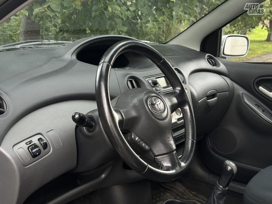 Toyota Yaris 2004 Klaipėda, ar dzinēja tilpumu 1.40 L un nobraukumu 258 tūkst. km par 1150 €, foto 10 vietnē AUTOMOTO.COM.LV