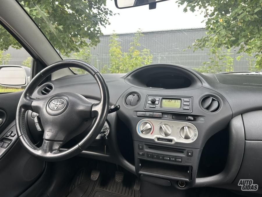 Toyota Yaris 2004 Klaipėda, ar dzinēja tilpumu 1.40 L un nobraukumu 258 tūkst. km par 1150 €, foto 11 vietnē AUTOMOTO.COM.LV