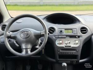 Toyota Yaris 2004 in Vilnius, with an engine capacity of 1.40 L and mileage of 304 thousand km for 1100 €, photo 19 on AUTOMOTO.COM.LV