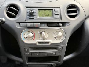 Toyota Yaris 2004 in Vilnius, with an engine capacity of 1.40 L and mileage of 304 thousand km for 1100 €, photo 21 on AUTOMOTO.COM.LV