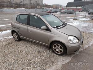 Toyota Yaris 2005 Tallina, ar dzinēja tilpumu 1.30 L un nobraukumu 258 tūkst. km par 399 €, foto  vietnē AUTOMOTO.COM.LV