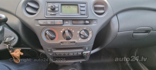 Тойота Ярис 2005 в Таллин, объемом двигателя 1.40 л и пробегом 0 тыс. км за 2350 €, фото 5 на AUTOMOTO.COM.LV