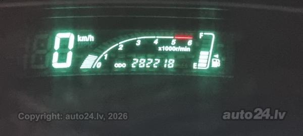 Тойота Ярис 2005 в Таллин, объемом двигателя 1.40 л и пробегом 0 тыс. км за 2350 €, фото 9 на AUTOMOTO.COM.LV
