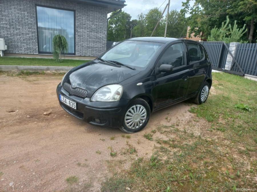 Toyota Yaris 2005 in Vilnius, with an engine capacity of 1.00 L and mileage of 169 thousand km for 1200 €, photo 1 on AUTOMOTO.COM.LV