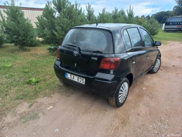 Toyota Yaris 2005 Viļņa, ar dzinēja tilpumu 1.00 L un nobraukumu 169 tūkst. km par 1200 €, foto 2 vietnē AUTOMOTO.COM.LV