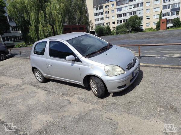Toyota Yaris 2005 in Vilnius, with an engine capacity of 1.30 L and mileage of 232 thousand km for 350 €, photo 1 on AUTOMOTO.COM.LV