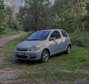 Тойота Ярис 2005 в Клайпеда, объемом двигателя 1.40 л и пробегом 243 тыс. км за 1000 €, фото 4 на AUTOMOTO.COM.LV