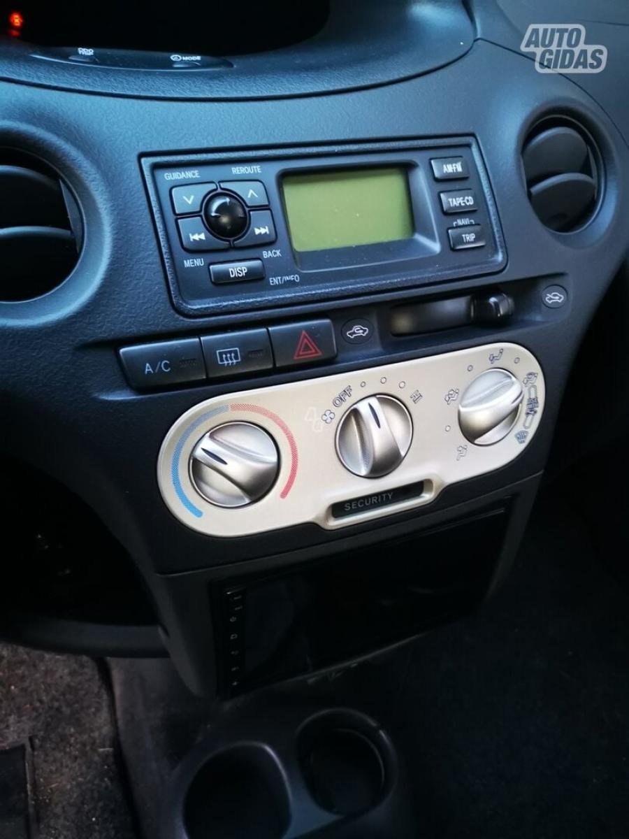Тойота Ярис 2005 в Клайпеда, объемом двигателя 1.30 л и пробегом 220 тыс. км за 625 €, фото 10 на AUTOMOTO.COM.LV