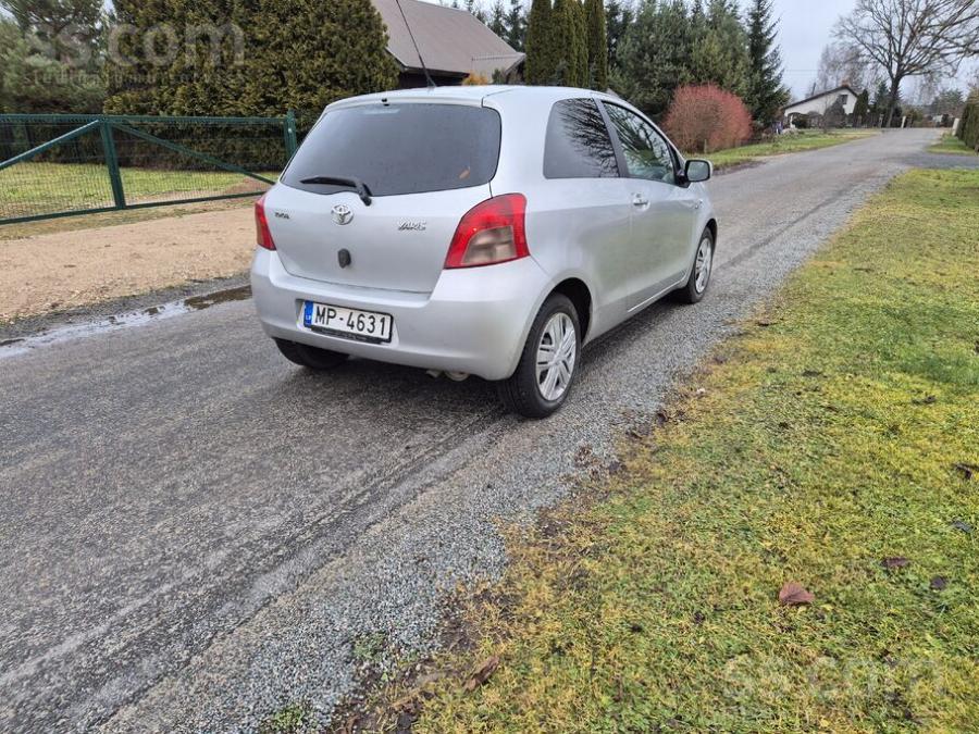Toyota Yaris 2006 Cēsis, ar dzinēja tilpumu 1.40 L un nobraukumu 152 tūkst. km par 1900 €, foto 3 vietnē AUTOMOTO.COM.LV