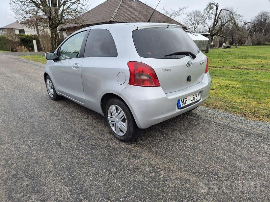 Toyota Yaris 2006 Cēsis, ar dzinēja tilpumu 1.40 L un nobraukumu 152 tūkst. km par 1900 €, foto 4 vietnē AUTOMOTO.COM.LV