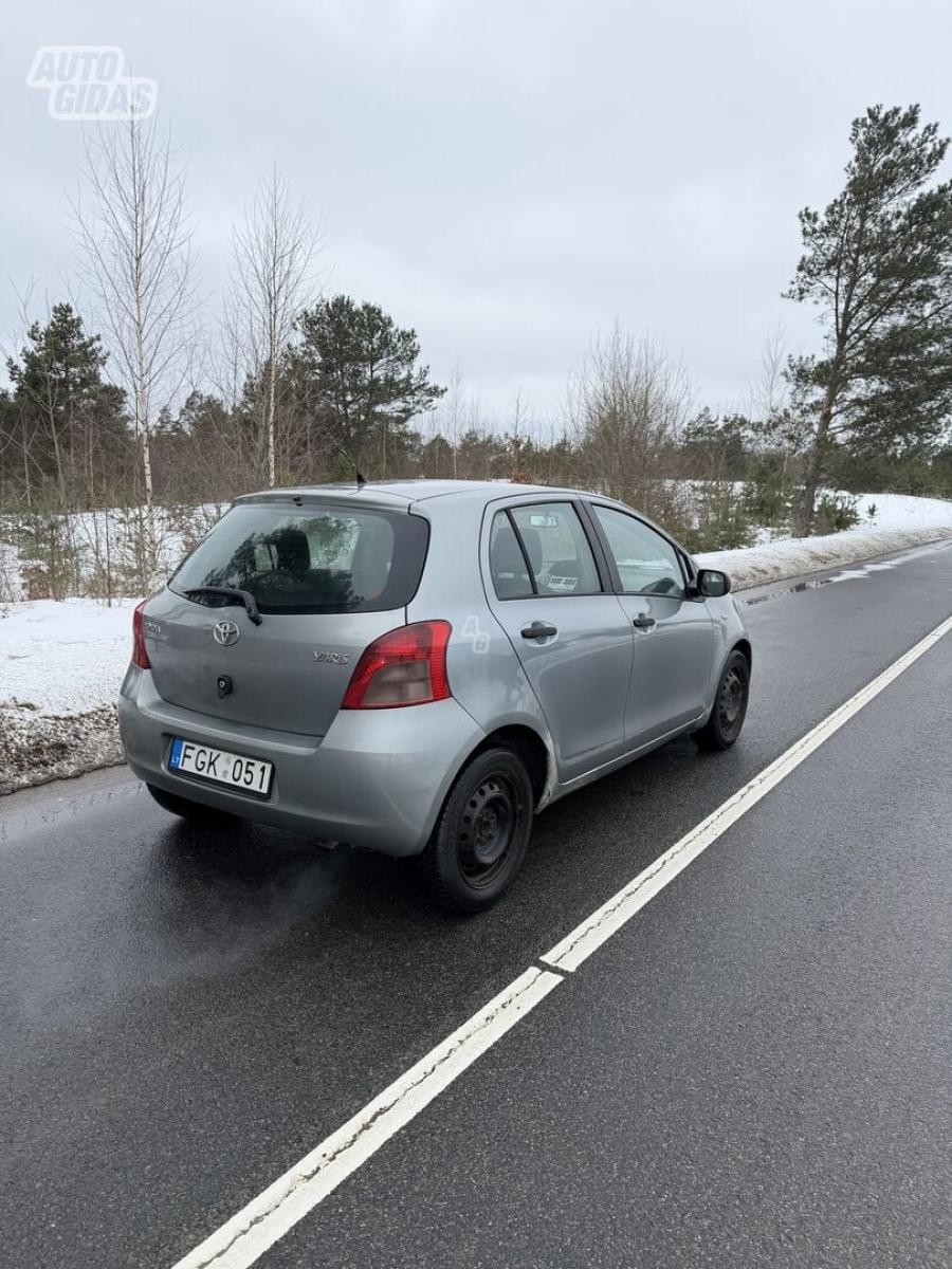 Toyota Yaris 2006 in Vilnius, with an engine capacity of 1.40 L and mileage of 240 thousand km for 1200 €, photo 2 on AUTOMOTO.COM.LV