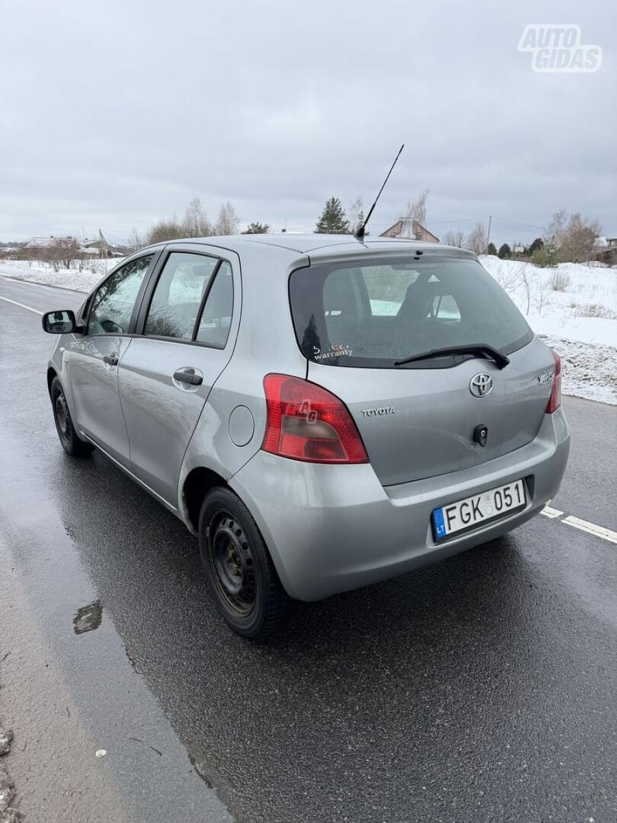 Toyota Yaris 2006 in Vilnius, with an engine capacity of 1.40 L and mileage of 240 thousand km for 1200 €, photo 3 on AUTOMOTO.COM.LV